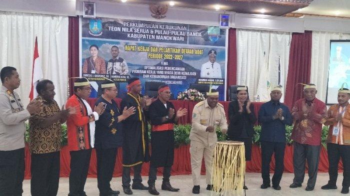 Hermus Indou Buka Raker dan Pelantikan Dewan Adat Kerukunan TNS dan ...