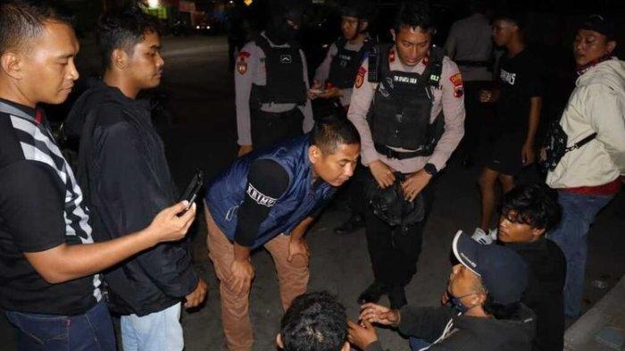 Kronologi Bentrok Antar Suporter Persis Solo, Ada Korban Penusukan ...