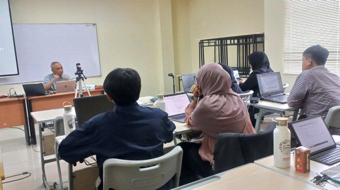 Terima Mahasiswa Baru, MeTSi FT UGM Tantang Gen Z Jadi Pendorong ...