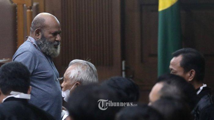 Lukas Enembe Ajukan Banding Setelah Kena Hukuman 8 Tahun Penjara - Tribunpapuabarat.com