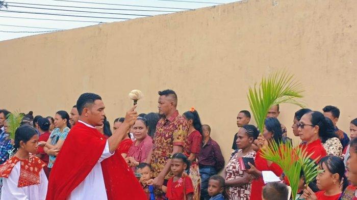 Romo Aloysius Du'a OSA: Minggu Palma, Kemenangan Yesus Kristus atas ...