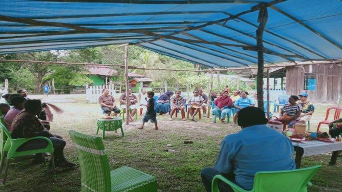 Jelang Mubes Suku Sumuri, Ibu-ibu Kampung Tofoi: Ini Langkah Awal untuk ...