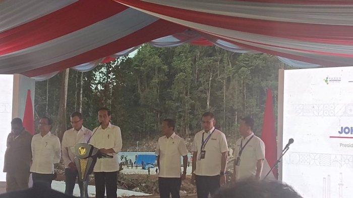 Presiden Jokowi Letakkan Batu Pertama Pabrik Pupuk di Arguni Fakfak ...