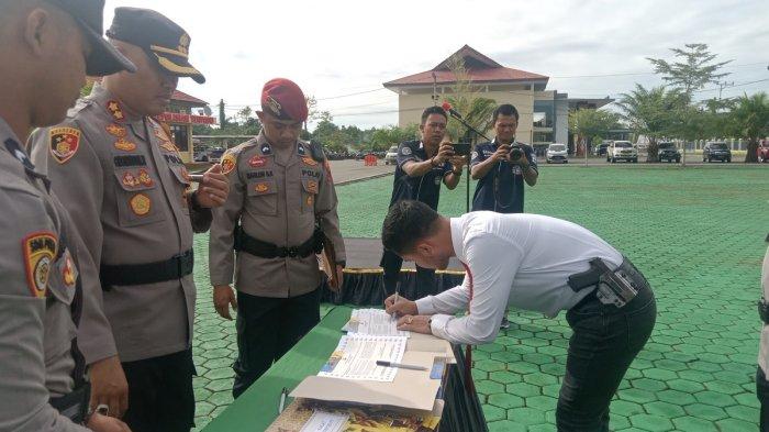 Polres Teluk Bintuni Komitmen Jaga Netralitas Pilkada 2024 - Tribunpapuabarat.com