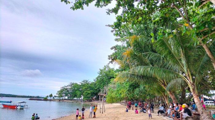 Wisata Papua Barat, Menilik Pantai Yenkarwar Manokwari dari Berjemur ...