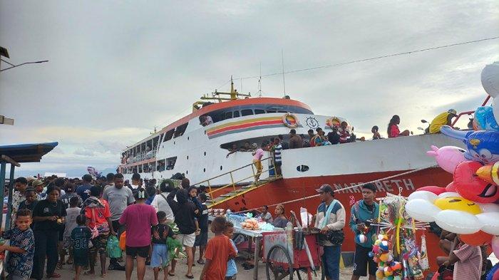 Menjelang Natal, Jumlah Penumpang KM Margareth Manokwari-Wasior ...