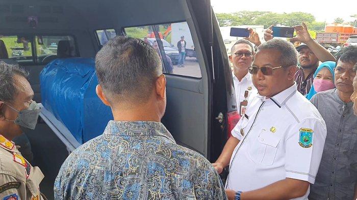 Jenazah Wanita Korban Pembakaran Dibawa ke Kampung Halaman, Pj Wali Kota Sorong Antar ke Bandara ...