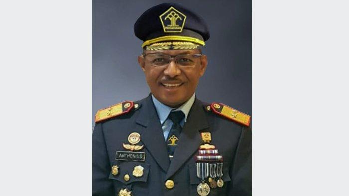 Profil Anthonius Ayorbaba, Kelahiran Yapen Didukung Jabat Pj Gubernur ...