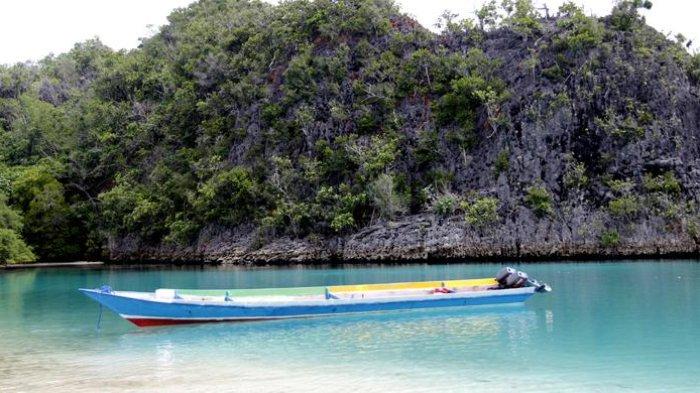 Cara Menuju Pulau Rufas di Raja Ampat, Wisata Papua Barat Daya dengan ...
