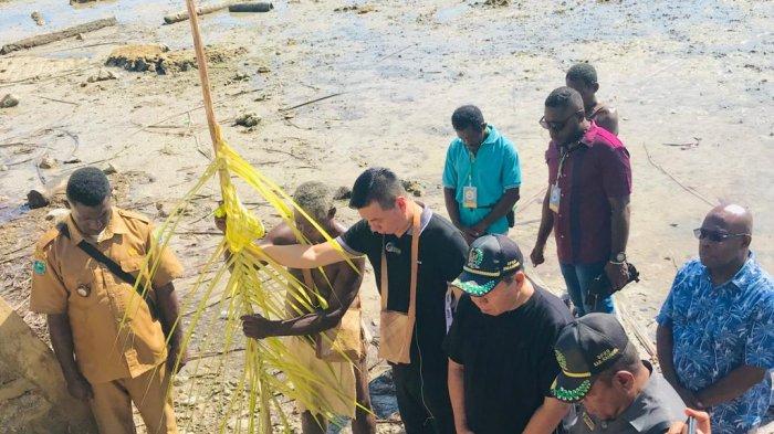 Masyarakat Adat Mairasi Kaimana Sasi Laut, Freddy Thie: Sikap ...