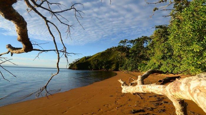 Cara ke Pulau Rumberpon, Wisata Papua Barat di Teluk Wondama yang ...