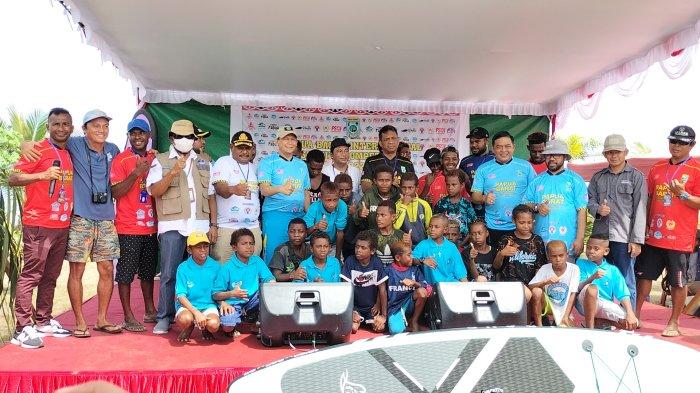 Immanuel Pangaribuan Sebut Kompetisi Surfing di Manokwari Berpotensi ...
