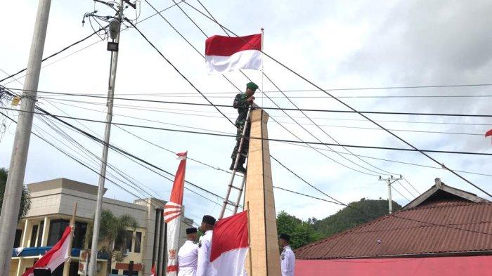 Letkol Infanteri Ucok Namara Pimpin Upacara Pergantian Bendera Merah ...