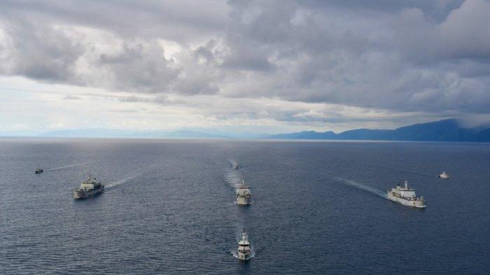 Tujuh Armada KRI Angkatan Laut Dikerahkan Latihan Tempur Amfibi ...