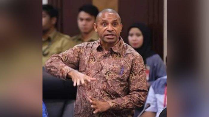 Agus Tenau: 11 Bulan Pimpin Maybrat, Bernhard Rondonuwu Sukses Hadirkan ...