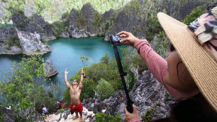 Keindahan Pulau Batanta Raja Ampat, Situs Sejarah Bawah Laut hingga ...