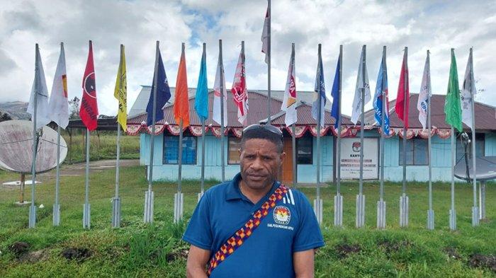 KPU Pegaf Mulai Rekrut Badan Adhoc Pilkada 2024, Yosak Saroi: Daftar ... KPU Pegaf Mulai Rekrut Badan Adhoc Pilkada 2024, Yosak Saroi: Daftar ...