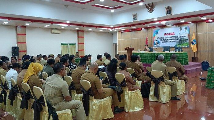 Tegakkan Disiplin, Kepala BKD Manokwari Hadirkan Daftar Hadir Digital ...