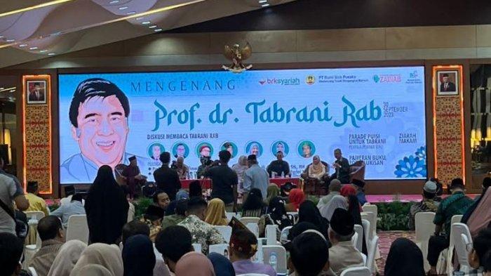 Tabrani Rab, Tokoh Bertubuh Kecil yang Membuat Riau Diperhitungkan ...