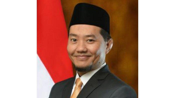 Sosok Adam Syafaat Sang Ustadz yang Terpilih Dua Periode di DPRD Riau ...