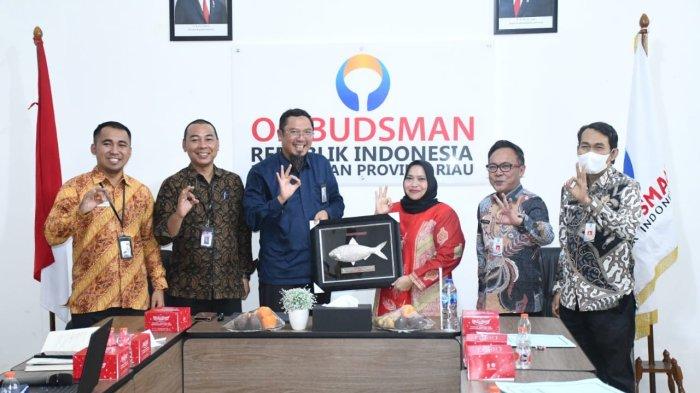 Tingkatkan Layanan Publik di Bengkalis, Bupati Kasmarni Silaturahmi ke Ombudsman RI Perwakilan ...