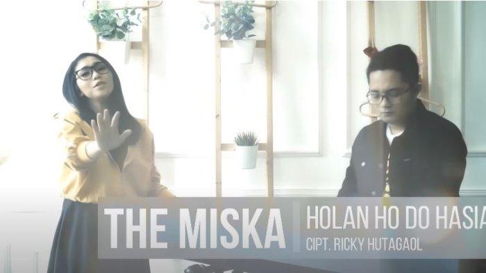 Chord Gitar dan Lirik Lagu Batak Holan Ho Do Hasian Voc The Miskha ...
