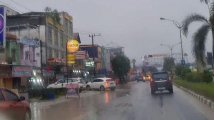 Curah Hujan Tinggi Tapi Banjir Kian Surut, BPBD Pelalawan Imbau Warga Waspada Genangan Air di ...