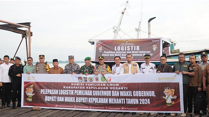 Gunakan Jalur Laut, Kapolres Kepulauan Meranti Pimpin Pelepasan Distribusi Logistik Pilkada 2024 ...