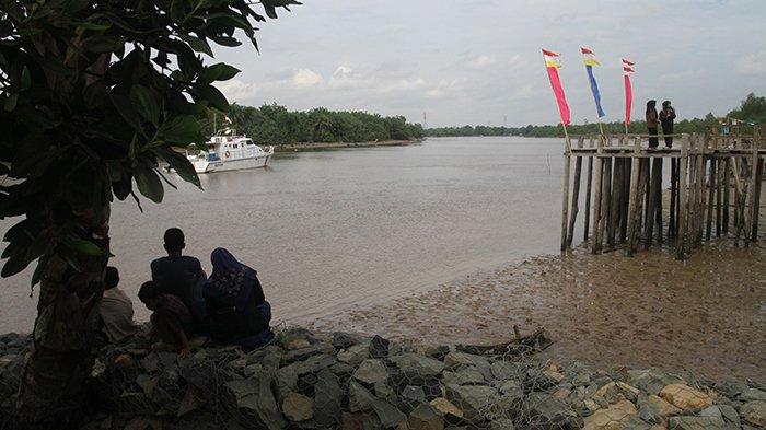 FOTO: Ekowisata Pulau Semut, Tempat Wisata Asyik di Tepian Sungai ...