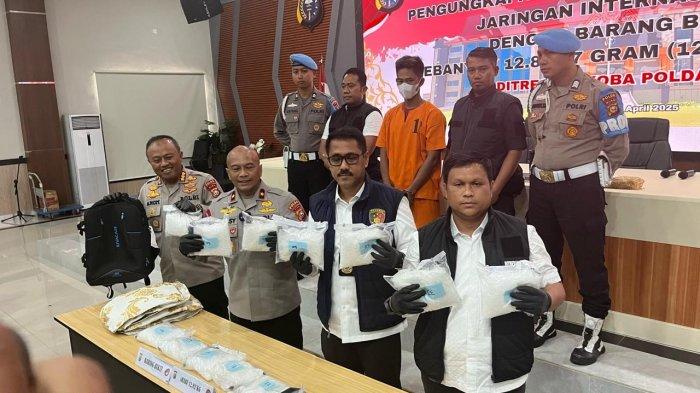 Kurir Pembawa 12,8 Kg Sabu Asal Jatim yang Ditangkap di Riau Terancam Hukuman Mati ...