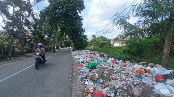 FOTO: Masih Ada Sampah yang Menumpuk di Kota Pekanbaru - Tribunpekanbaru.com