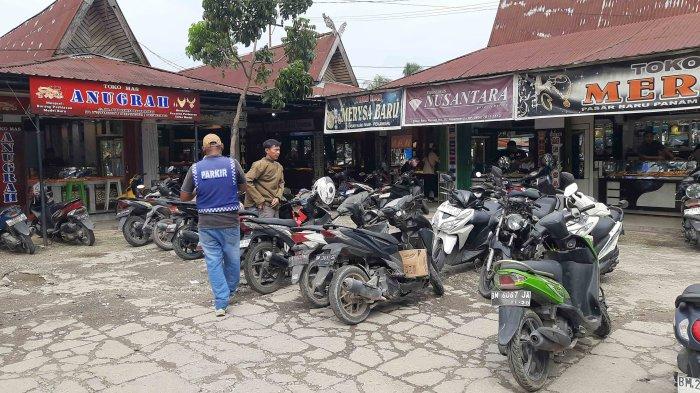 FOTO: Penerapan Tarif Parkir Baru di Pasar Tradisional Kota Pekanbaru ...