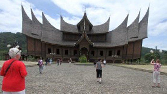 Fakta Sejarah Perang Padri dan Plakat Panjang serta Larangan Perang di ...