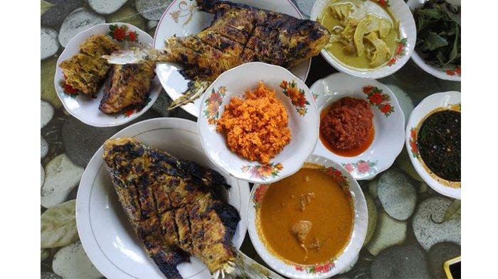 Ikan Bakar Kapiek Ndak Batulang, Makanan Khas Riau dari Kuok Kampar ...