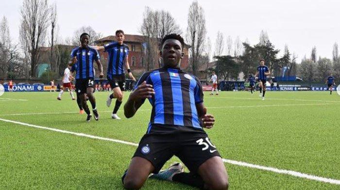 Ini Dia Sosok Enoch Owusu Pemain Muda Inter Milan yang bikin Gol ke ... Ini Dia Sosok Enoch Owusu Pemain Muda Inter Milan yang bikin Gol ke ...