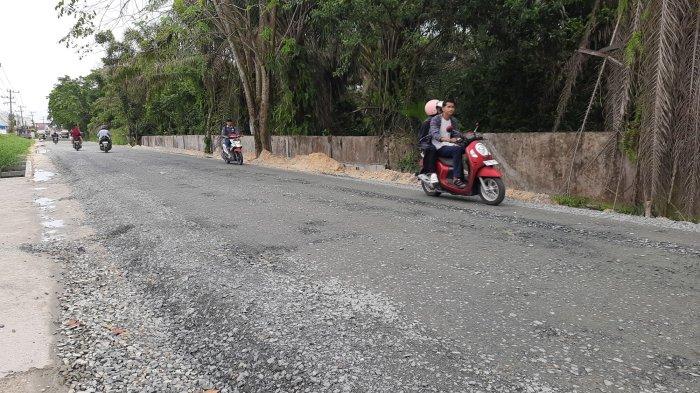 Masuk Tahap Pengerasan Akhir, Overlay Jalan Bangau Sakti Pekanbaru ...