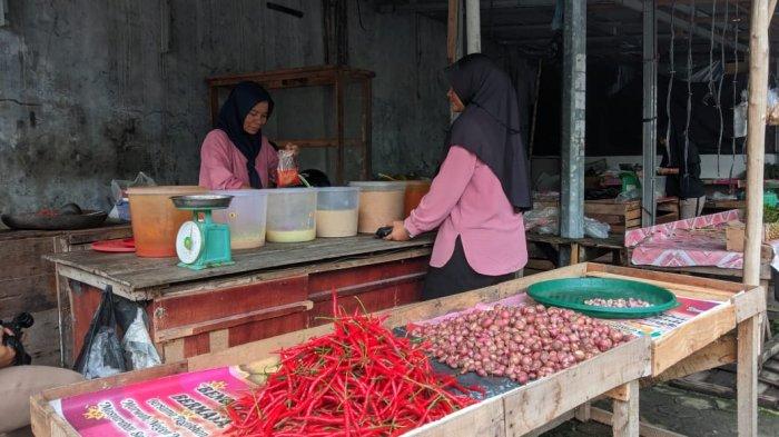 Jelang Tahun Baru 2024 Harga Cabai Merah di Bengkalis Meroket - Tribunpekanbaru.com
