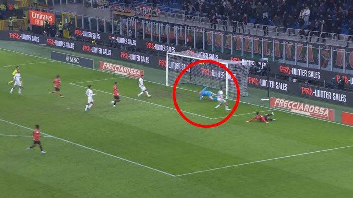 Apesnya Kiper Cagliari Boris Radunovic , Dua Kali Kena Gol Kolong ...