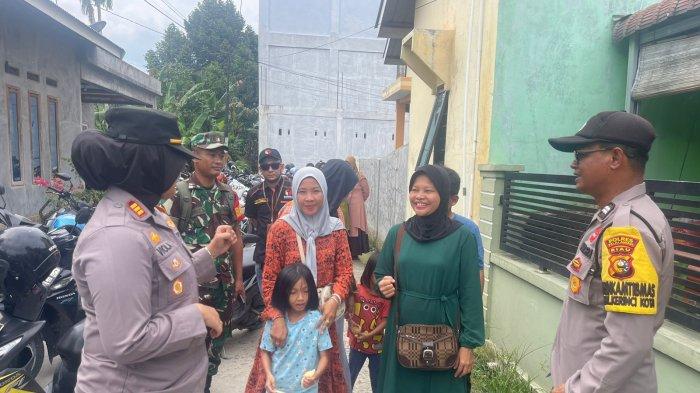 Kapolsek Wanita di Pelalawan Masuk Gang Sempit Demi Sosialiasi Pilkada ...
