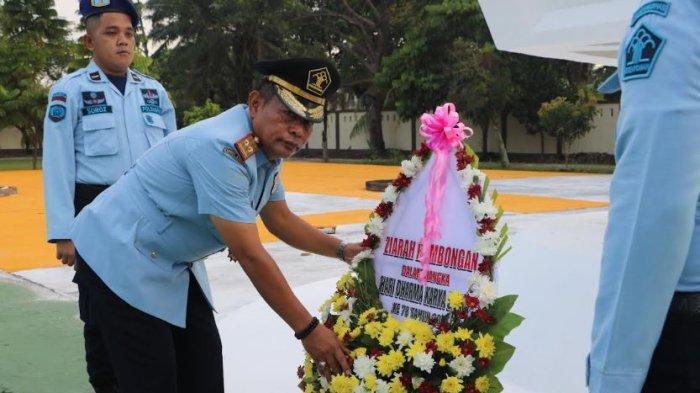 Jelang Puncak Hari Lahir Kemenkumham Ke-78, Kanwil Riau Ziarah dan Upacara di Makam Pahlawan ...