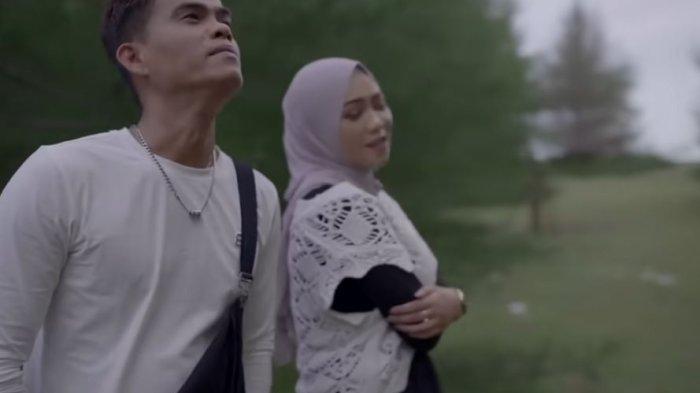 Lirik Lagu Minang Rindu Sampai Ka Tulang Dinyanyikan David Iztambul ...