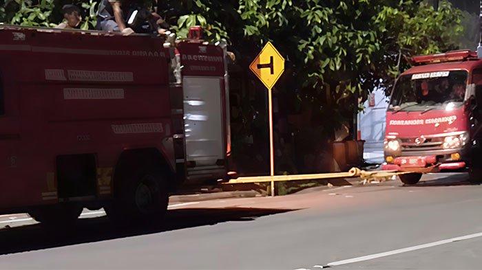 Begini Penampakan Mobil Damkar Kampar Ditarik, Mogok Saat Pemadaman di ...