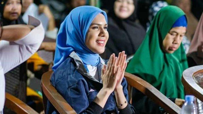 Politisi Cantik Wan Aniska Bersama Ratusan Warga Rayakan Puncak HUT ...