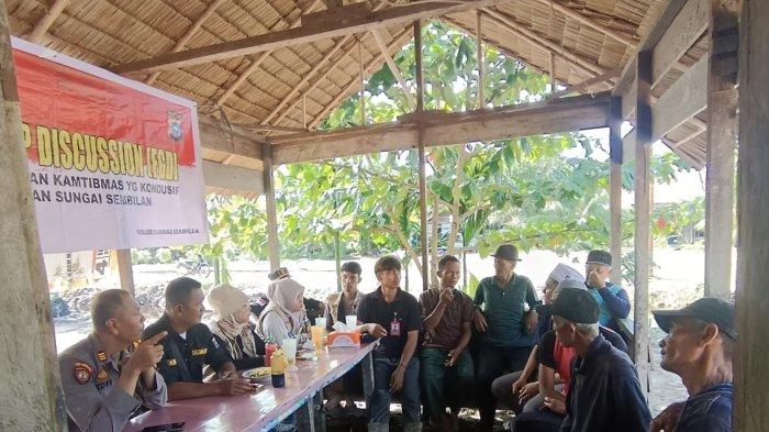 Polsek Sungai Sembilan Sosialisasi Pilkada Damai Bersama Masyarakat ...