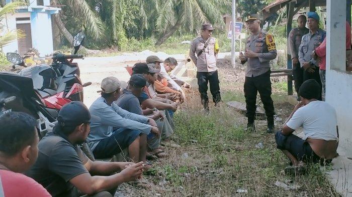 Kapolsek Sungai Sembilan Ajak Warga Basilam Baru Dumai Menjaga Keharmonisan Dalam Suasana ...