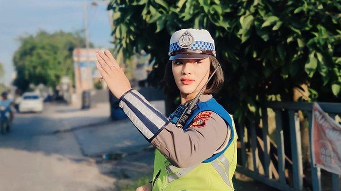Polwan Cantik Polda Riau Atlet Karate Segudang Prestasi, Ganas di ...