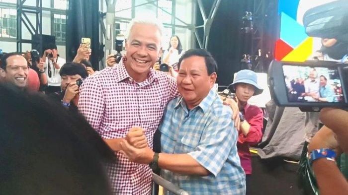 Prabowo dan Ganjar Bertemu, Kompak Pakai Kemeja Kotak-kotak hingga Tunjukkan Keakraban ...