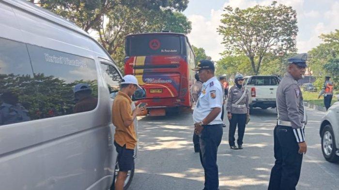 Puluhan Pengemudi Angkutan Ditindak dalam Operasi Gabungan di Jalan SM ...