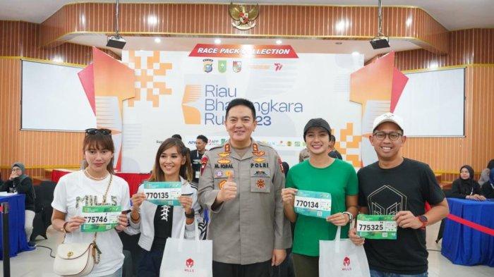 Razer Patricia dan Sally Tanudjaja Ikut Berpartisipasi Dalam Event Riau ...