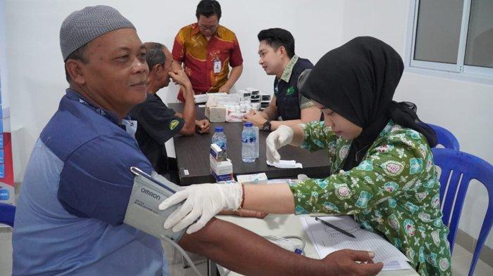 Sambut Ramadhan 1446 H, PT ABL Gelar pengobatan Gratis untuk Lansia ...